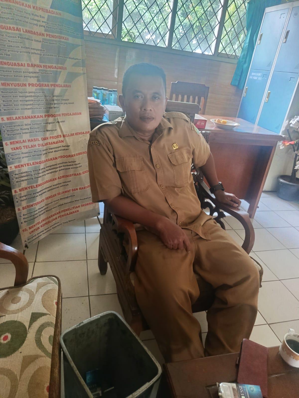 Sejumlah Atap Bangunan Rusak, SMPN 2 Rawamerta Lakukan Rehabilitasi ...